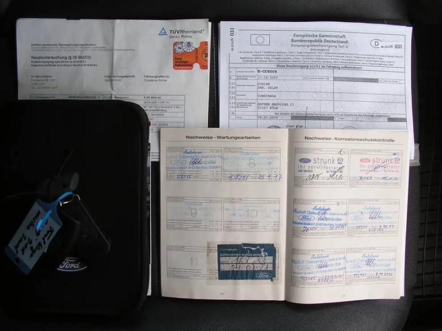 Black Ford Kuga 2009 in Sigulda, with an engine capacity of 2.00 L and mileage of 215 thousand km for 7250 €, photo 30 on AUTOMOTO.COM.LV