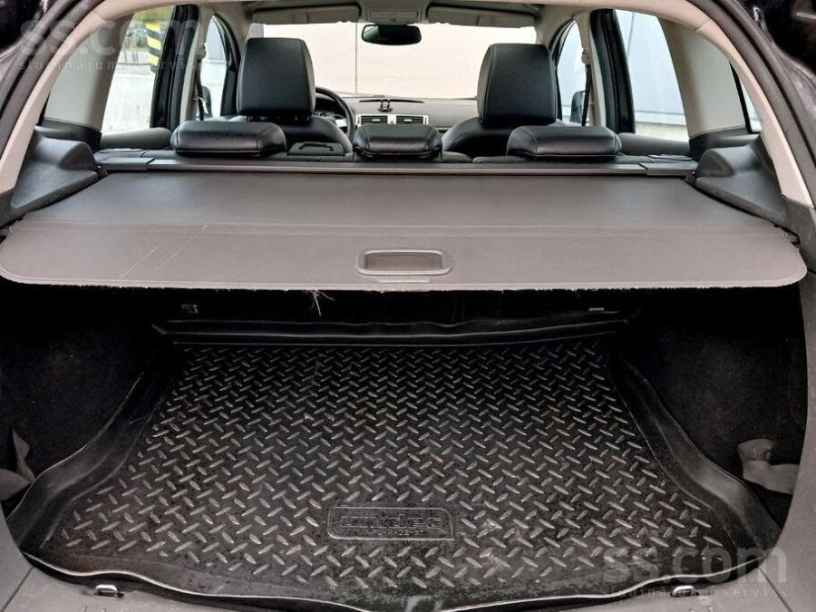 Melns Ford Kuga 2009 Rīga, ar dzinēja tilpumu 2.00 L un nobraukumu 266 tūkst. km par 4590 €, foto 11 vietnē AUTOMOTO.COM.LV