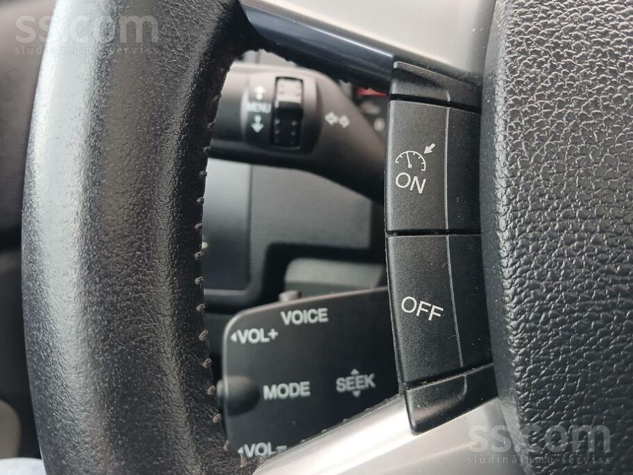 Melns Ford Kuga 2009 Rīga, ar dzinēja tilpumu 2.00 L un nobraukumu 266 tūkst. km par 4590 €, foto 22 vietnē AUTOMOTO.COM.LV