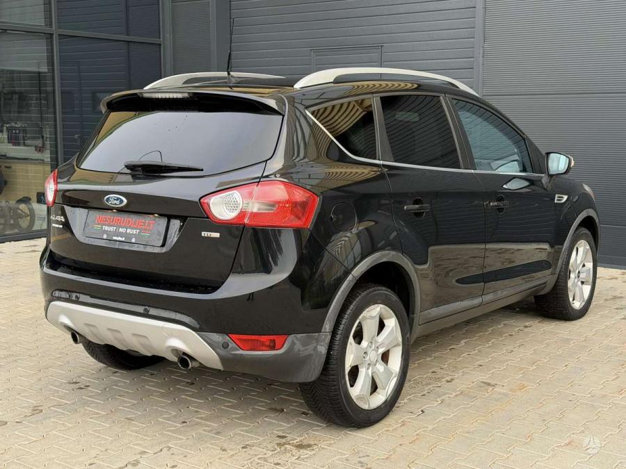 Melns Ford Kuga 2009 Viļņa, ar dzinēja tilpumu 2.00 L un nobraukumu 200 tūkst. km par 5999 €, foto 5 vietnē AUTOMOTO.COM.LV