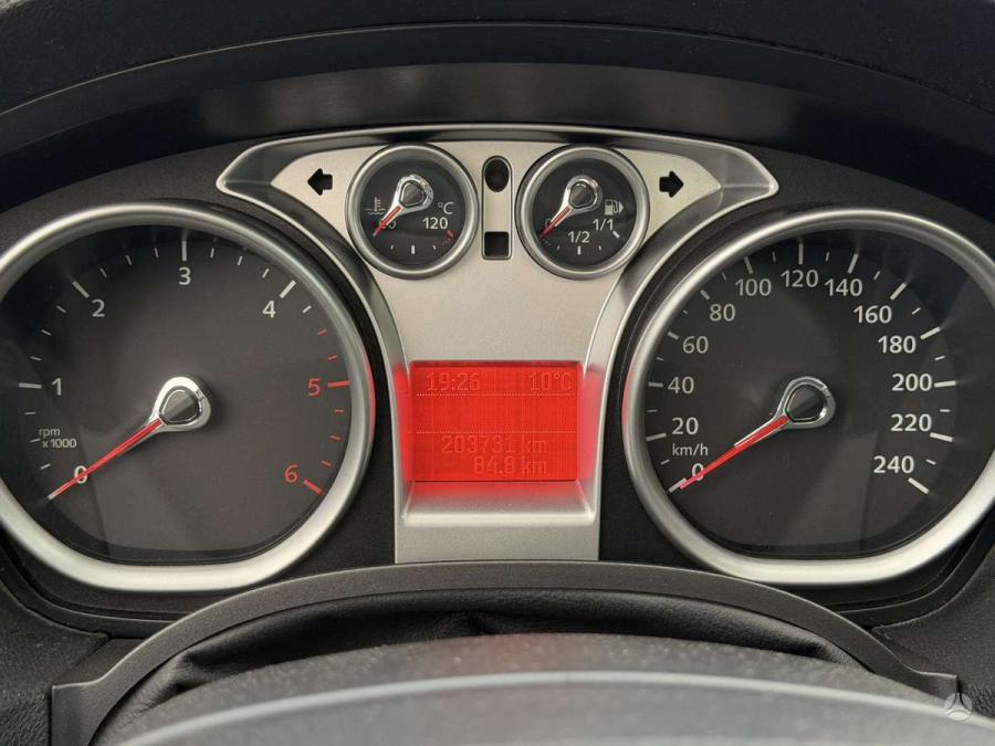 Melns Ford Kuga 2009 Viļņa, ar dzinēja tilpumu 2.00 L un nobraukumu 200 tūkst. km par 5999 €, foto 14 vietnē AUTOMOTO.COM.LV