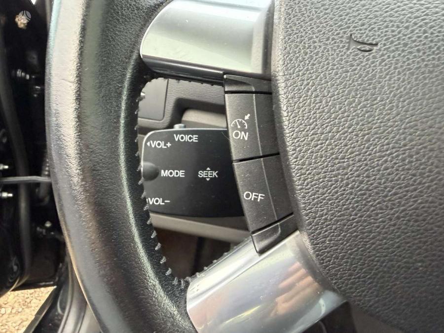 Melns Ford Kuga 2009 Viļņa, ar dzinēja tilpumu 2.00 L un nobraukumu 200 tūkst. km par 5999 €, foto 15 vietnē AUTOMOTO.COM.LV