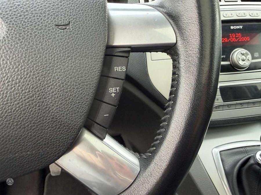 Melns Ford Kuga 2009 Viļņa, ar dzinēja tilpumu 2.00 L un nobraukumu 200 tūkst. km par 5999 €, foto 16 vietnē AUTOMOTO.COM.LV