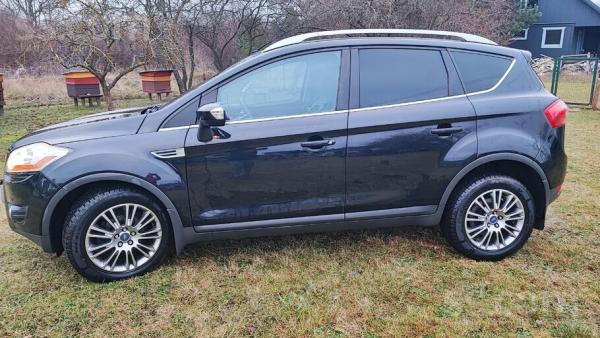 Black Ford Kuga 2010 in Talsi, with an engine capacity of 2.00 L and mileage of 272 thousand km for 4500 €, photo 4 on AUTOMOTO.COM.LV