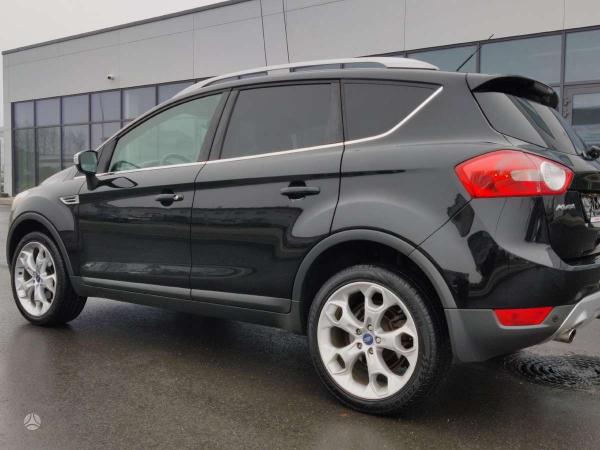 Melns Ford Kuga 2010 Šauļi, ar dzinēja tilpumu 2.00 L un nobraukumu 260 tūkst. km par 5450 €, foto 2 vietnē AUTOMOTO.COM.LV