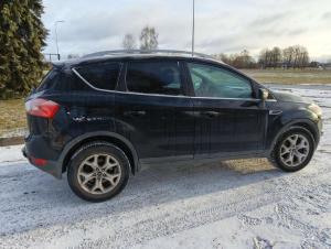 Black Ford Kuga 2010 in Marijampole, with an engine capacity of 2.00 L and mileage of 223 thousand km for 4500 €, photo 4 on AUTOMOTO.COM.LV