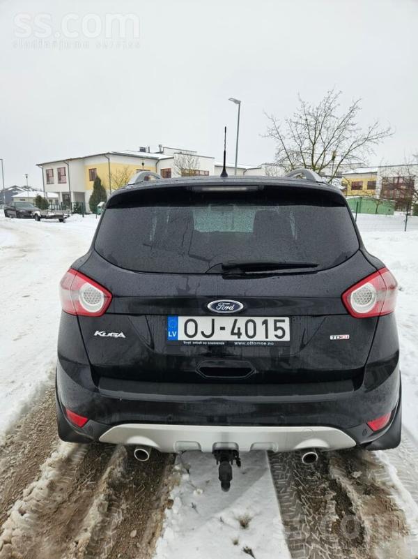Black Ford Kuga 2010 in Riga, with an engine capacity of 2.00 L and mileage of 201 thousand km for 6200 €, photo 8 on AUTOMOTO.COM.LV