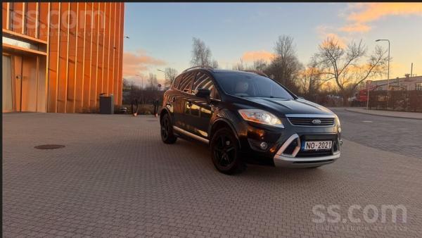 Black Ford Kuga 2010 in Ventspils, with an engine capacity of 2.00 L and mileage of 253 thousand km for 7200 €, photo 3 on AUTOMOTO.COM.LV