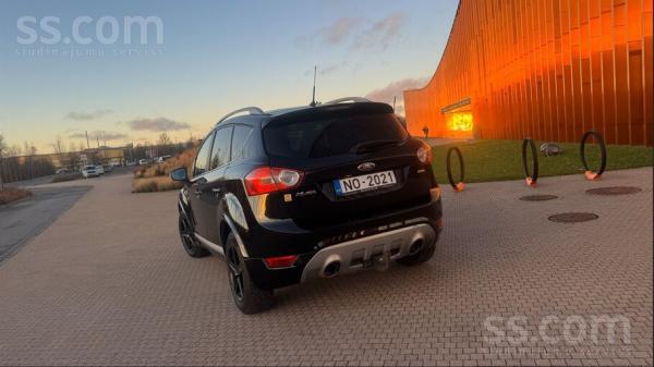 Black Ford Kuga 2010 in Ventspils, with an engine capacity of 2.00 L and mileage of 253 thousand km for 7200 €, photo 4 on AUTOMOTO.COM.LV