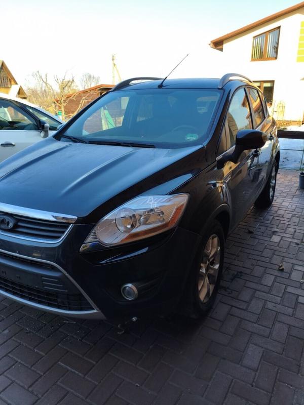 Black Ford Kuga 2010 in Pasvalys, with an engine capacity of 2.00 L and mileage of 223 thousand km for 3450 €, photo 2 on AUTOMOTO.COM.LV