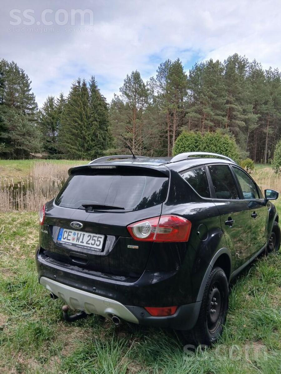 Black Ford Kuga 2010 in Vilnius, with an engine capacity of 2.00 L and mileage of 212 thousand km for 3500 €, photo 6 on AUTOMOTO.COM.LV