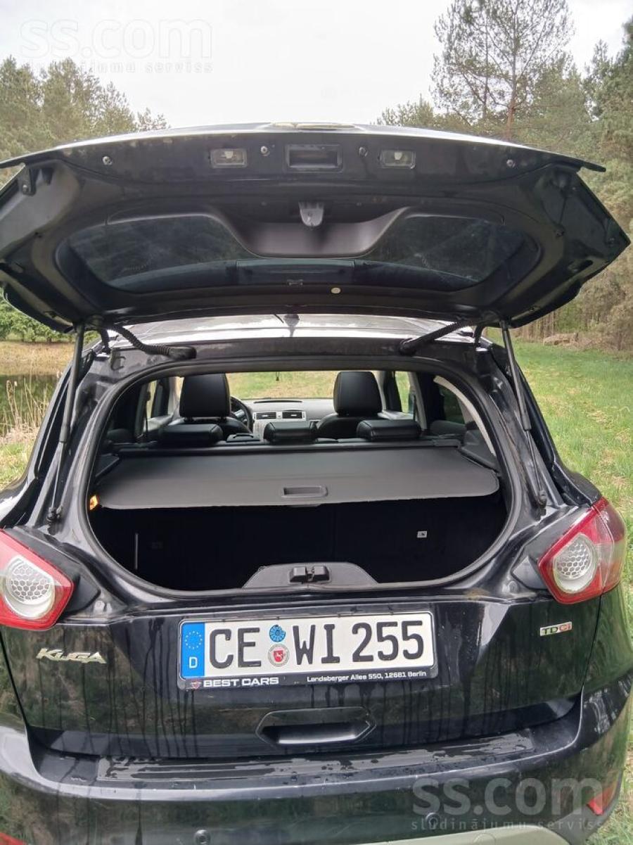 Black Ford Kuga 2010 in Vilnius, with an engine capacity of 2.00 L and mileage of 212 thousand km for 3500 €, photo 8 on AUTOMOTO.COM.LV