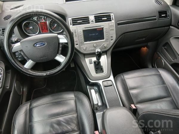 Black Ford Kuga 2010 in Vilnius, with an engine capacity of 2.00 L and mileage of 212 thousand km for 3500 €, photo 9 on AUTOMOTO.COM.LV