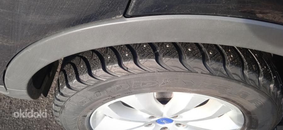Melns Ford Kuga 2010 Tallina, ar dzinēja tilpumu 0.10 L un nobraukumu 331 tūkst. km par 3200 €, foto 9 vietnē AUTOMOTO.COM.LV
