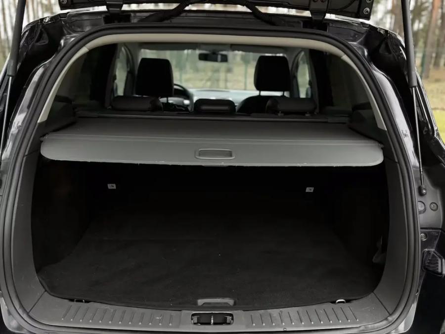 Melns Ford Kuga 2010 Rīga, ar dzinēja tilpumu 2.00 L un nobraukumu 208 tūkst. km par 6500 €, foto 11 vietnē AUTOMOTO.COM.LV