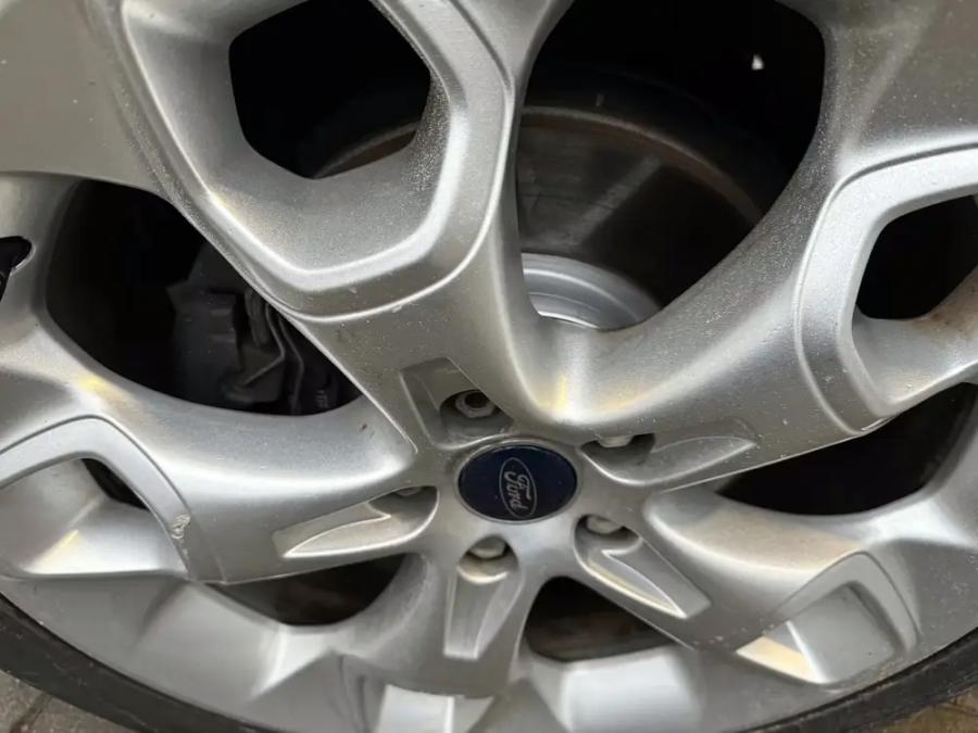 Melns Ford Kuga 2010 Rīga, ar dzinēja tilpumu 2.00 L un nobraukumu 249 tūkst. km par 3500 €, foto 24 vietnē AUTOMOTO.COM.LV