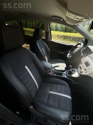 Black Ford Kuga 2010 in Riga, with an engine capacity of 2.00 L and mileage of 262 thousand km for 4500 €, photo 13 on AUTOMOTO.COM.LV
