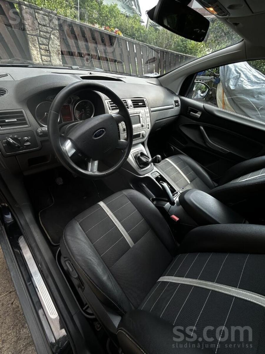 Black Ford Kuga 2010 in Riga, with an engine capacity of 2.00 L and mileage of 262 thousand km for 4500 €, photo 14 on AUTOMOTO.COM.LV