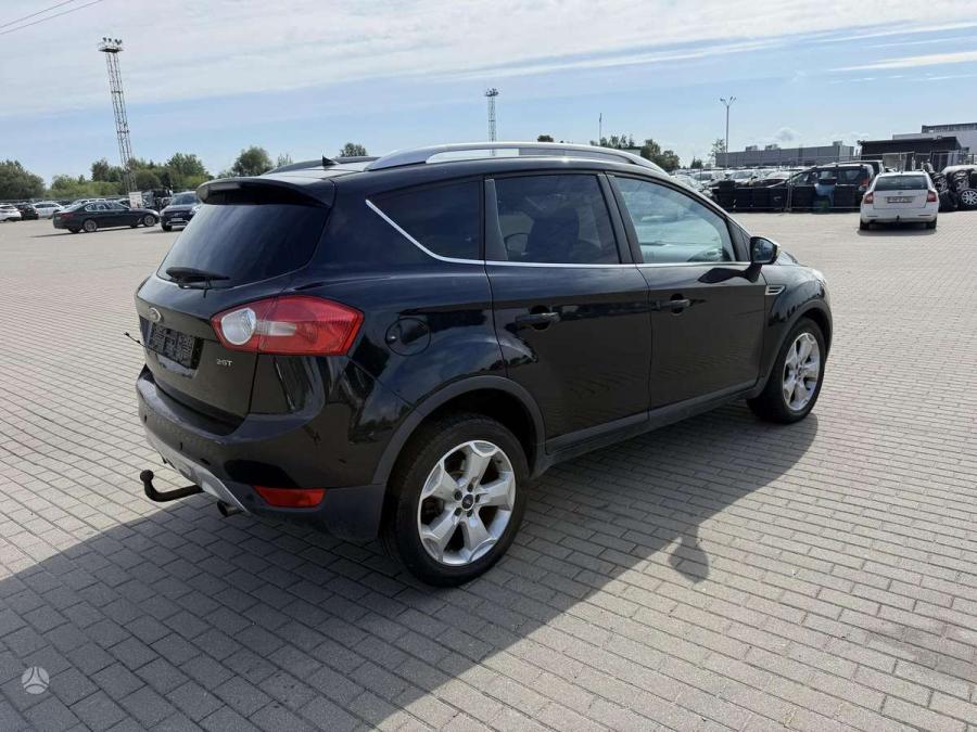Melns Ford Kuga 2010 Marijampole, ar dzinēja tilpumu 2.52 L un nobraukumu 166 tūkst. km par 3950 €, foto 4 vietnē AUTOMOTO.COM.LV