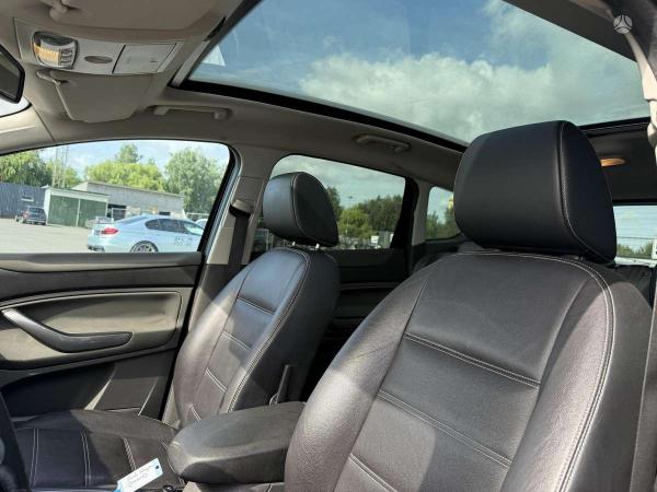 Black Ford Kuga 2010 in Marijampole, with an engine capacity of 2.52 L and mileage of 166 thousand km for 3950 €, photo 10 on AUTOMOTO.COM.LV