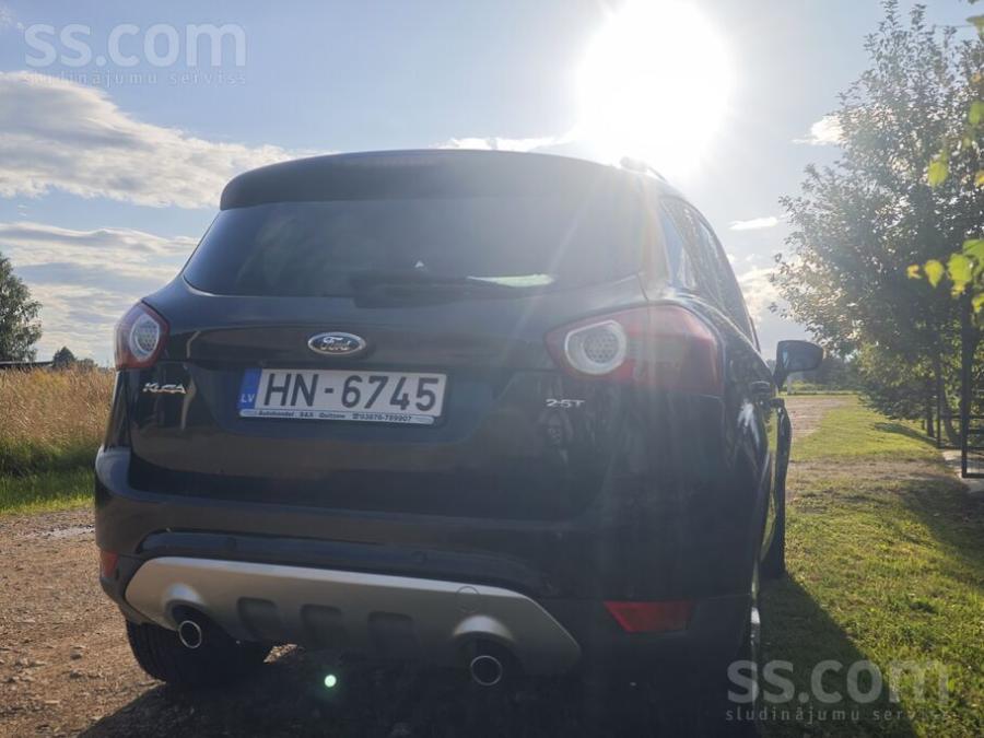 Melns Ford Kuga 2010 Rīga, ar dzinēja tilpumu 2.50 L un nobraukumu 132 tūkst. km par 7200 €, foto 6 vietnē AUTOMOTO.COM.LV