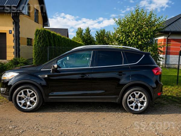 Ford Kuga 2010 in Riga on AUTOMOTO.COM.LV Black Ford Kuga 2010 in Riga, with an engine capacity of 2.50 L and mileage of 132 thousand km for 6800 €, photo 4 on AUTOMOTO.COM.LV