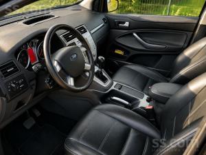 Black Ford Kuga 2010 in Riga, with an engine capacity of 2.50 L and mileage of 132 thousand km for 6800 €, photo 7 on AUTOMOTO.COM.LV