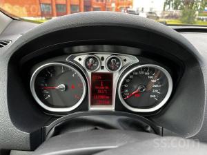 Melns Ford Kuga 2010 Rīga, ar dzinēja tilpumu 2.00 L un nobraukumu 184 tūkst. km par 5500 €, foto 7 vietnē AUTOMOTO.COM.LV