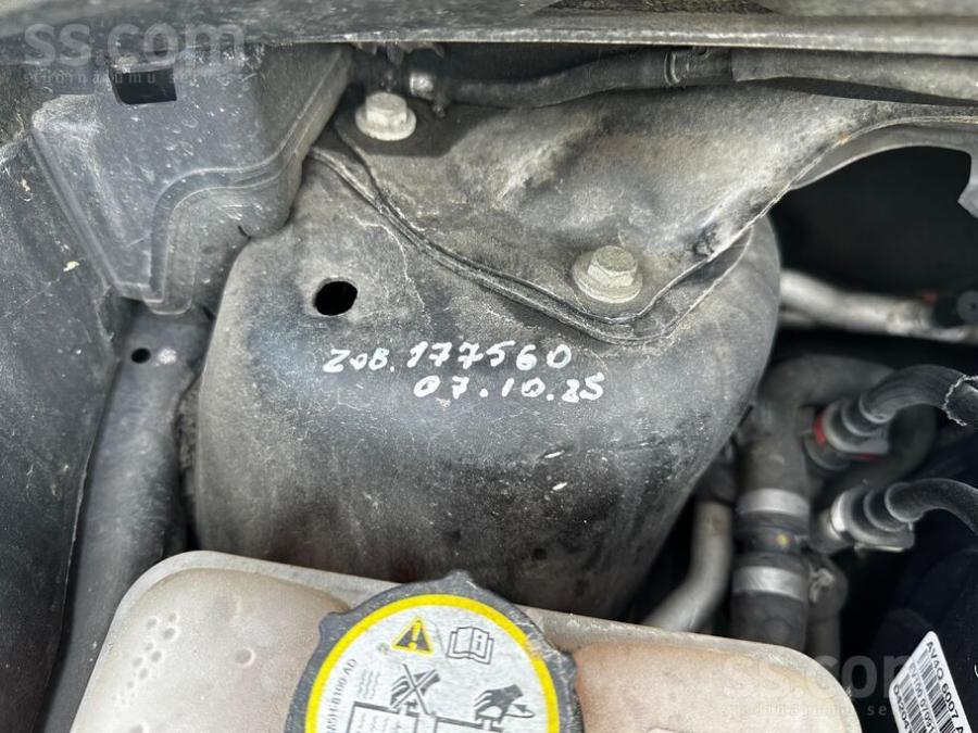 Melns Ford Kuga 2010 Rīga, ar dzinēja tilpumu 2.00 L un nobraukumu 184 tūkst. km par 5500 €, foto 10 vietnē AUTOMOTO.COM.LV
