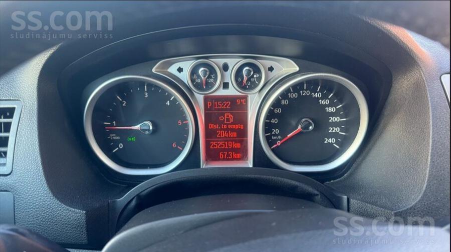 Melns Ford Kuga 2010 Ventspils, ar dzinēja tilpumu 2.00 L un nobraukumu 260 tūkst. km par 6999 €, foto 9 vietnē AUTOMOTO.COM.LV