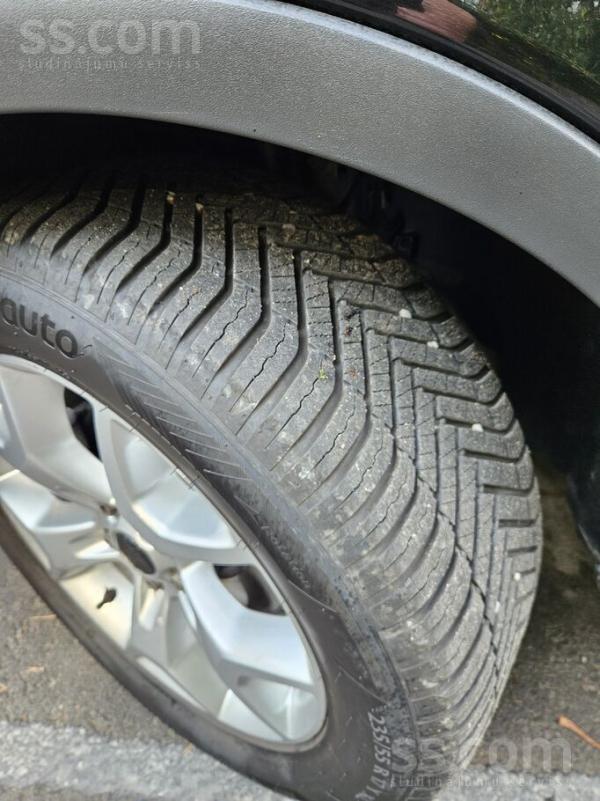 Melns Ford Kuga 2010 Rīga, ar dzinēja tilpumu 2.00 L un nobraukumu 187 tūkst. km par 5250 €, foto 5 vietnē AUTOMOTO.COM.LV