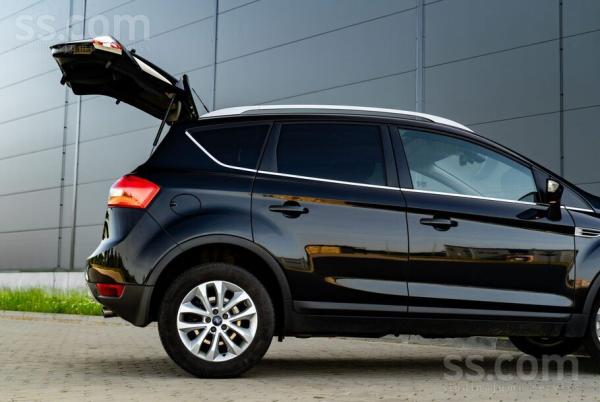Black Ford Kuga 2011 in Riga, with an engine capacity of 2.00 L and mileage of 180 thousand km for 6990 €, photo 9 on AUTOMOTO.COM.LV