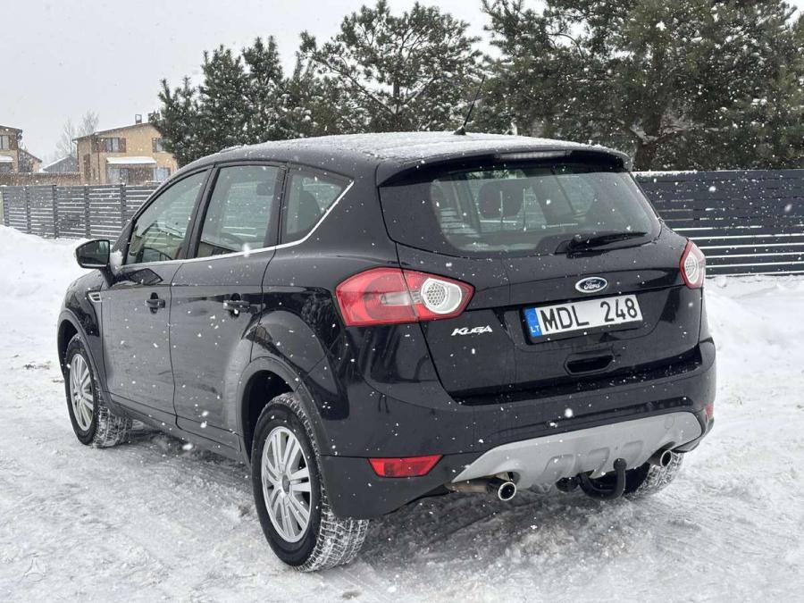 Melns Ford Kuga 2011 Viļņa, ar dzinēja tilpumu 2.00 L un nobraukumu 330 tūkst. km par 4200 €, foto 3 vietnē AUTOMOTO.COM.LV