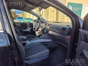 Melns Ford Kuga 2011 Daugavpils, ar dzinēja tilpumu 2.00 L un nobraukumu 184 tūkst. km par 5500 €, foto 10 vietnē AUTOMOTO.COM.LV