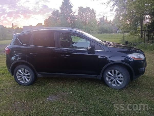 Black Ford Kuga 2011 in Liepaja, with an engine capacity of 2.00 L and mileage of 288 thousand km for 5000 €, photo 2 on AUTOMOTO.COM.LV