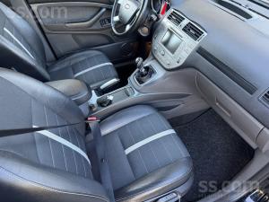 Black Ford Kuga 2011 in Rezekne, with an engine capacity of 2.00 L and mileage of 0 thousand km for 6450 €, photo 15 on AUTOMOTO.COM.LV