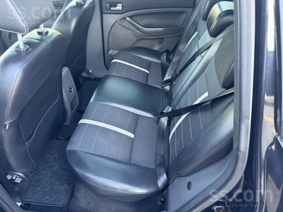 Black Ford Kuga 2011 in Rezekne, with an engine capacity of 2.00 L and mileage of 0 thousand km for 6450 €, photo 18 on AUTOMOTO.COM.LV