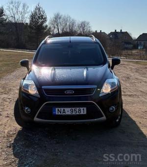 Melns Ford Kuga 2011 Tukums, ar dzinēja tilpumu 2.00 L un nobraukumu 208 tūkst. km par 4900 €, foto  vietnē AUTOMOTO.COM.LV