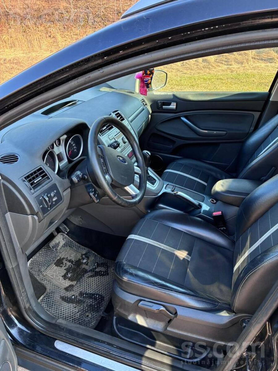 Melns Ford Kuga 2011 Tukums, ar dzinēja tilpumu 2.00 L un nobraukumu 208 tūkst. km par 4900 €, foto 7 vietnē AUTOMOTO.COM.LV