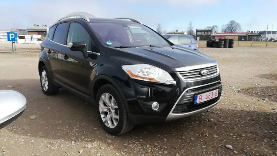 Black Ford Kuga 2011 in Saldus, with an engine capacity of 2.00 L and mileage of 250 thousand km for 6500 €, photo 1 on AUTOMOTO.COM.LV