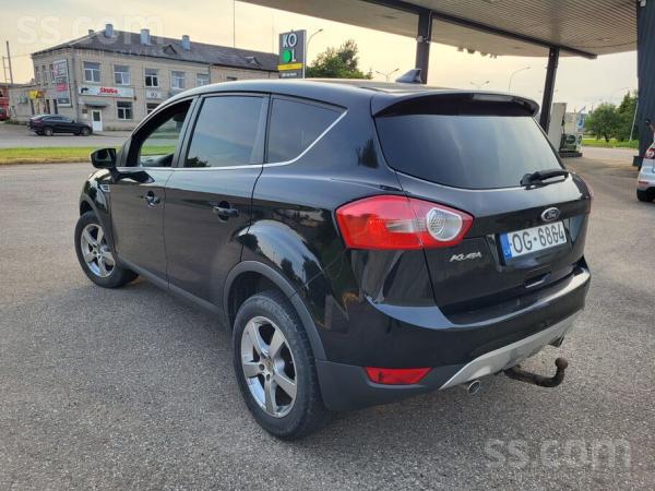 Melns Ford Kuga 2011 Daugavpils, ar dzinēja tilpumu 2.00 L un nobraukumu 186 tūkst. km par 5500 €, foto 2 vietnē AUTOMOTO.COM.LV