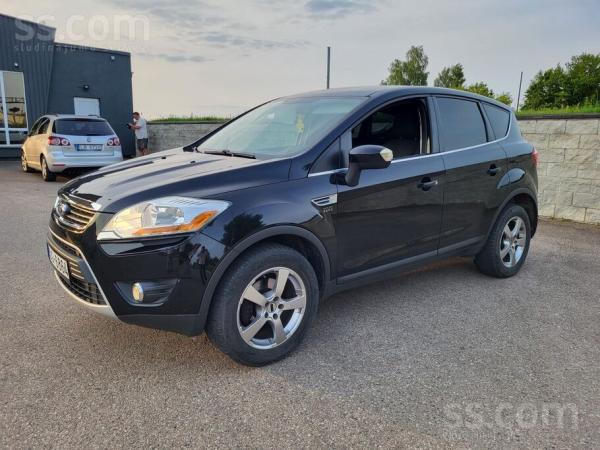 Melns Ford Kuga 2011 Daugavpils, ar dzinēja tilpumu 2.00 L un nobraukumu 186 tūkst. km par 5500 €, foto 3 vietnē AUTOMOTO.COM.LV