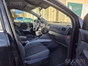 Melns Ford Kuga 2011 Daugavpils, ar dzinēja tilpumu 2.00 L un nobraukumu 186 tūkst. km par 5500 €, foto 13 vietnē AUTOMOTO.COM.LV