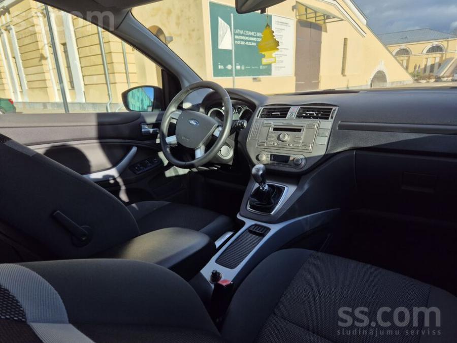 Melns Ford Kuga 2011 Daugavpils, ar dzinēja tilpumu 2.00 L un nobraukumu 186 tūkst. km par 5500 €, foto 14 vietnē AUTOMOTO.COM.LV