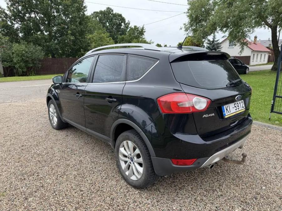 Black Ford Kuga 2011 in Ventspils, with an engine capacity of 2.00 L and mileage of 288 thousand km for 5590 €, photo 7 on AUTOMOTO.COM.LV