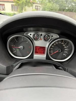 Black Ford Kuga 2011 in Ventspils, with an engine capacity of 2.00 L and mileage of 288 thousand km for 5590 €, photo 12 on AUTOMOTO.COM.LV