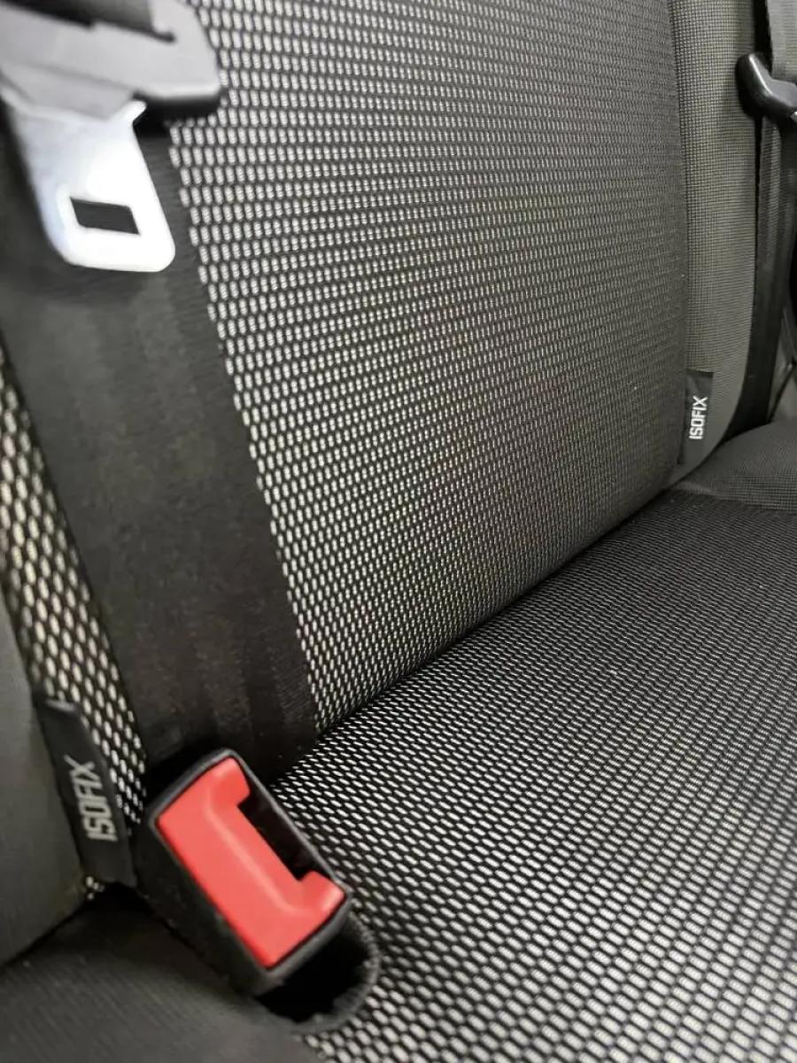 Black Ford Kuga 2011 in Ventspils, with an engine capacity of 2.00 L and mileage of 288 thousand km for 5590 €, photo 19 on AUTOMOTO.COM.LV