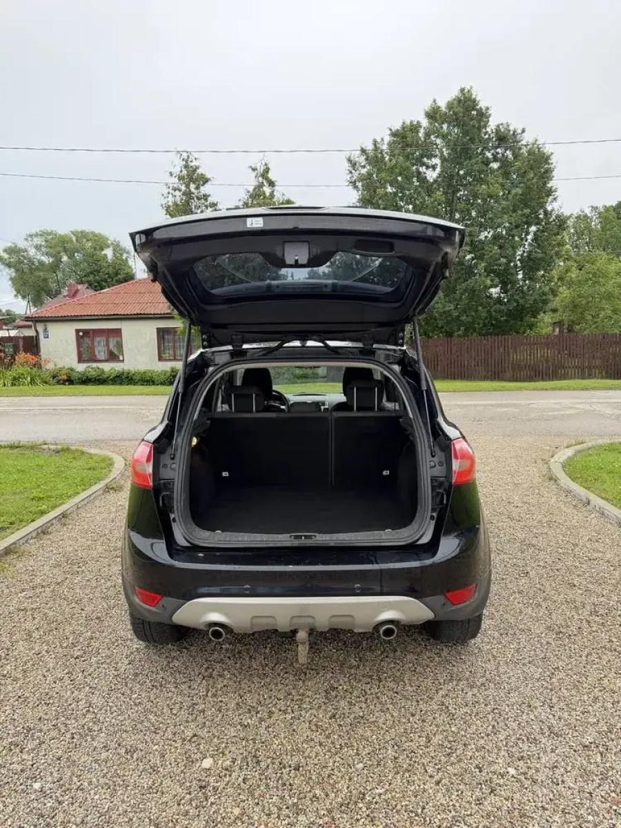 Black Ford Kuga 2011 in Ventspils, with an engine capacity of 2.00 L and mileage of 288 thousand km for 5590 €, photo 21 on AUTOMOTO.COM.LV