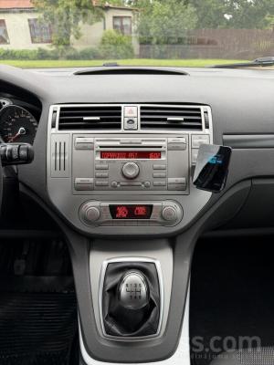 Melns Ford Kuga 2011 Ventspils, ar dzinēja tilpumu 2.00 L un nobraukumu 288 tūkst. km par 5590 €, foto 14 vietnē AUTOMOTO.COM.LV