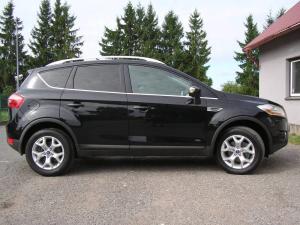 Black Ford Kuga 2011 in Sigulda, with an engine capacity of 2.00 L and mileage of 331 thousand km for 5450 €, photo 8 on AUTOMOTO.COM.LV